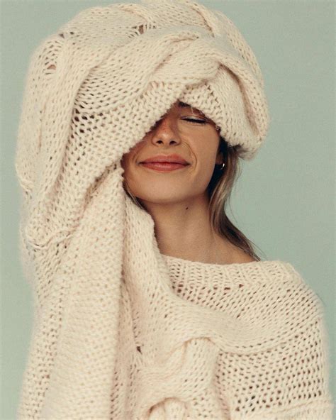 Madi Teeuws Scrolller