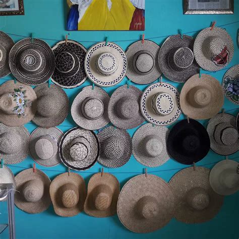 Artes R Q 1978 Artesanias Reinaldo Quiros • Instagram Photos And Videos