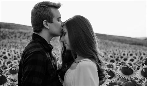 Devin Lawyer And Jordan Smiths Wedding Website