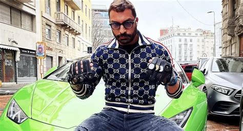 Altro Che Pride La Milano Tamarra è Andata Al Ruzza Watch Day Con