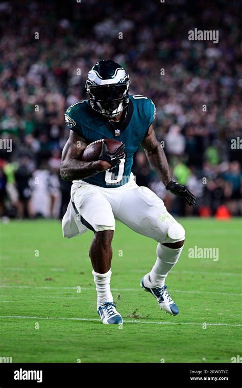 Philadelphia Eagles Dandre Swift During An Nfl Football Game Against
