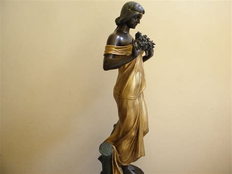 SecesnÍ 160 Cm BronzovÁ Socha Na Mramor Soklu