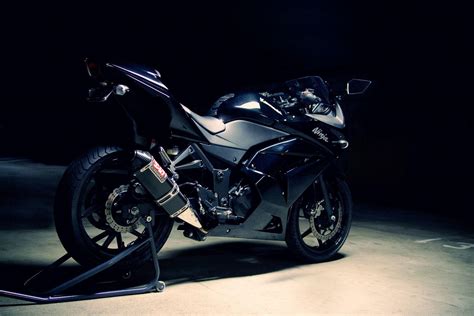 Black Kawasaki Ninja Wallpaper