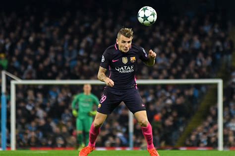 Ersatz Für Lucas Digne Barça Beobachtet Brasilianischen Shootingstar