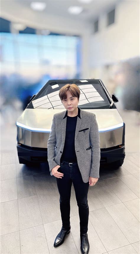 Elonmusk Tesla Cybertruck Will Fan