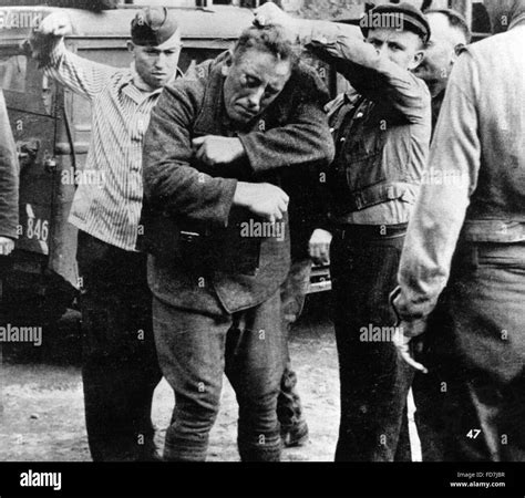 Zwangsarbeiter 1945 Fotos Und Bildmaterial In Hoher Auflösung Alamy