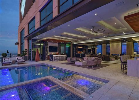 Houston Billionaire Tilman Fertittas New Post Oak Penthouse Photos
