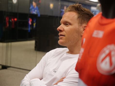 Radio Djamel Anthony Van Loo Kv Kortrijk