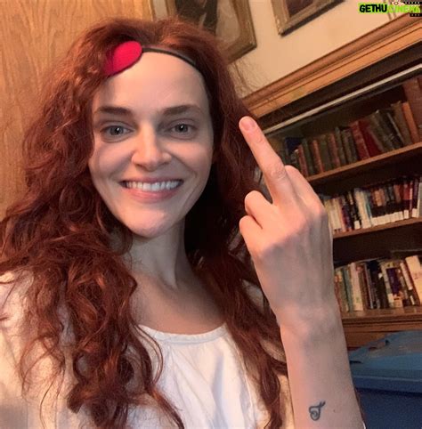 Madeline Brewer Wiki Biography Age Gallery Spouse And More