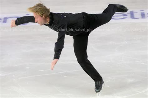 Pattinaggio Artistico Sergei Rozanov Ha Tentato Di Lasciare La Scuola