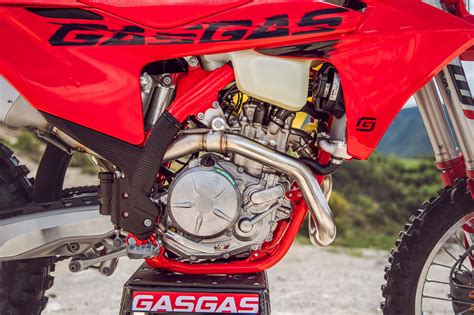 First Look 2025 Gasgas Enduro Range Ec 125 Returns Rear Suspension