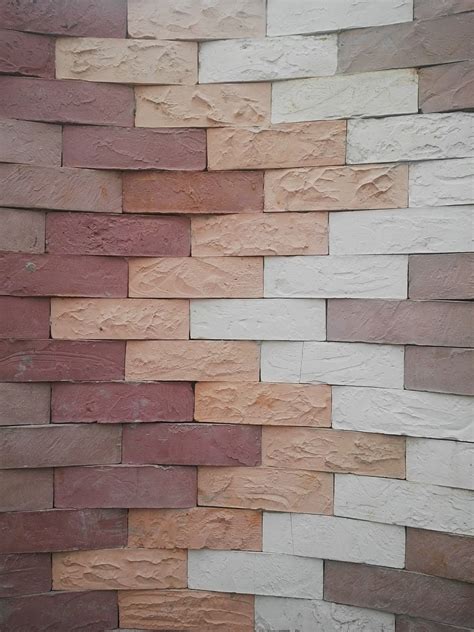 Toko Bata Tempel Motif