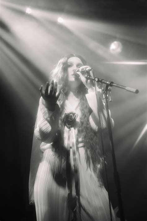 Susannah Joffe Comfort Crowd Magazine