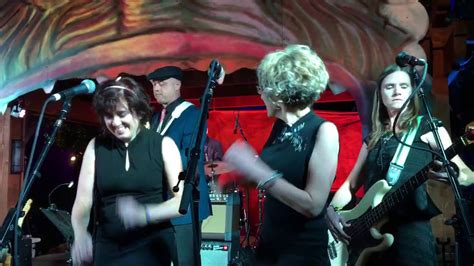 Donna Loren And The Shindiggers Shakin All Over Tiki Oasis 2016 Youtube