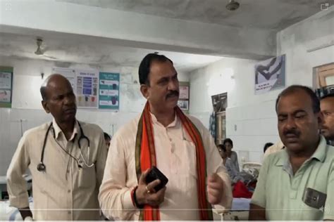 स्वास्थ्य मंत्री श्यामबिहारी जायसवाल ने किया औचक निरीक्षण अस्पताल में