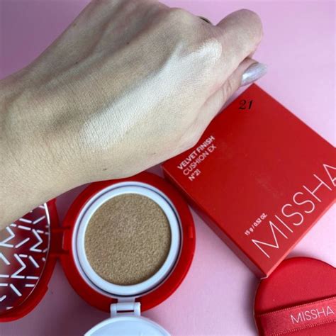 Missha Velvet Finish Cushion SPF50+ PA+++ Кушон із оксамитовим фінішем ...