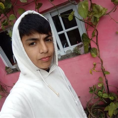 𝕷𝖎𝖘𝖆𝖓 Lisanmdb • Threads Say More