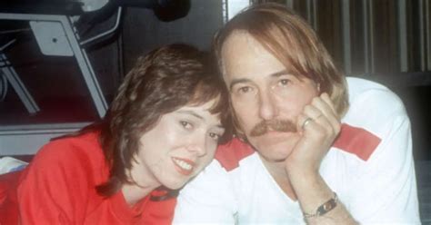 Mackenzie Phillips Tells Of Incestuous Affair With Her Own Dad Mamas And Papas Singer John The