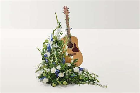 Personalised Flower Arrangements Co Op Funeralcare