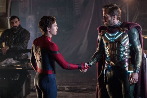 Spider Man Far From Home Clip Explains The Multiverse Collider