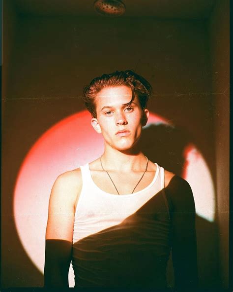 Meet Deacon Phillippe Reese Witherspoons Hunky Son Starring In