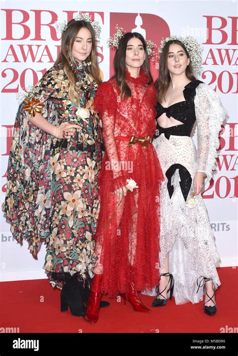 Photo Must Be Credited ©alpha Press 079965 21 02 2018 Este Arielle Danielle Sari And Alana