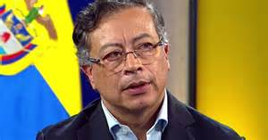 Gustavo Petro Reconoce Como Héroe Al Jefe Del Comando Sur De Estados