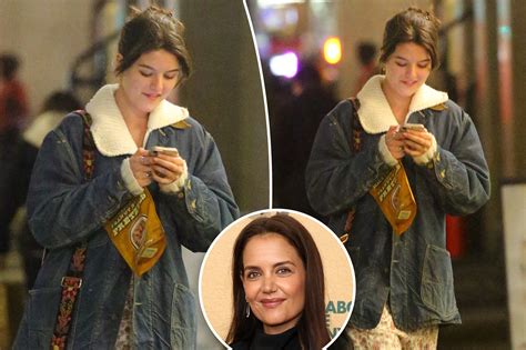 Suri Cruise Agus Katie Holmes 2024 Katie Holmes Stuns In A Stylish