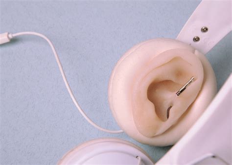 Lesley Ann Dalys Implants Use Sound To Track Wellbeing