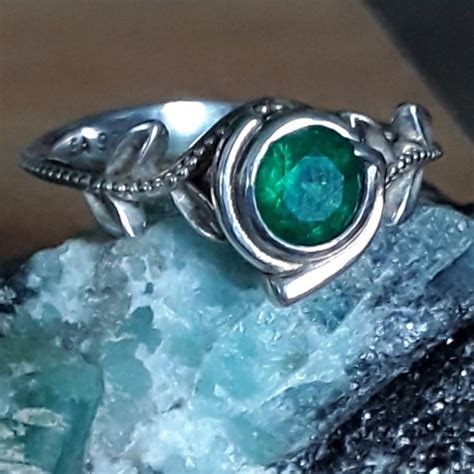 Kokiri Emerald Ring Legend Of Zelda Geeky Engagement Ring
