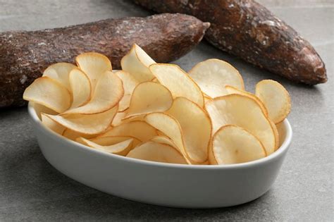 Premium Photo Bowl With Deep Fried Cassava Chips Close Up And Waxed