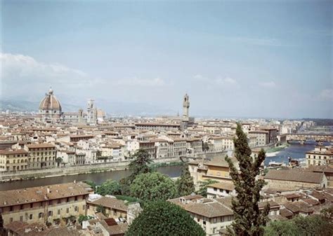 Womans ‘sex Acts On Statue Might Get Her Banned From City