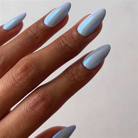 14 Winter Gel Nail Ideas For A Long Lasting Seasonal Mani