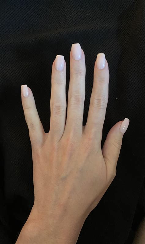 Nye Nails 🥂 R Nails