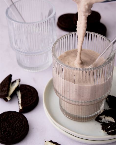 4 Ingredient Cookies And Cream Protein Shake Dairy Free Pretty
