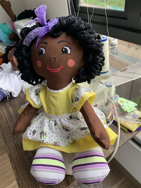 Pin Oleh Ines Sanchez Di Muñecas Negras