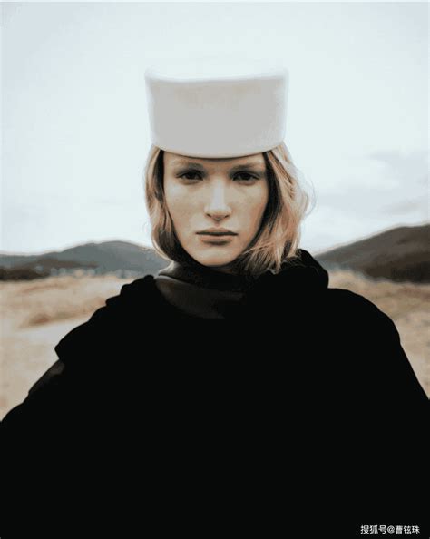 瑞典超模撒查·拉嘉塞，西班牙荒野时尚摄影