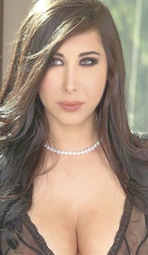 Nancy Ajram R Sexynancyajram