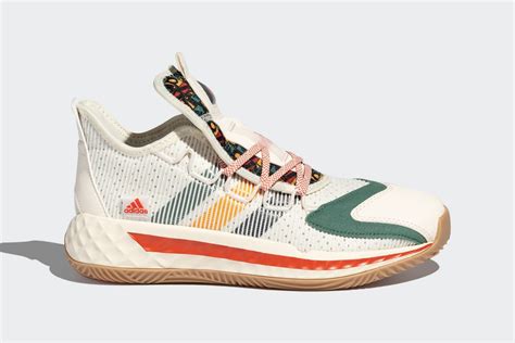 新聞分享 當 Lightstrike 與 Boost 在球場上相遇 Adidas Pro Boost Low 混搭新腳感