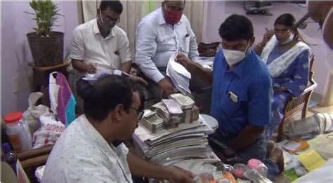 Ossc ସଦସ୍ୟଙ୍କ କୋଟିପତି ପିଏସ୍ ବିରଞ୍ଚି ନାରାୟଣ ସାହୁ ଗିରଫ Odisha Sambad