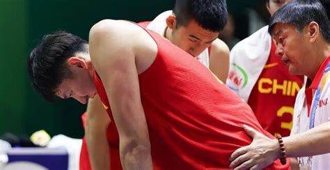 对阵菲律宾时受伤，周琦初步诊断结果出来了腾讯新闻