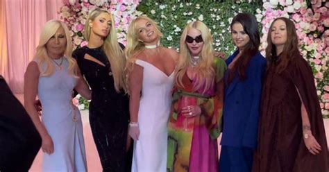 Was Britney Spearss Wedding Fake Conspiracy Theory Details