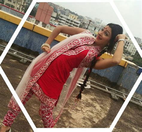 Pooja Kanwal Kannada Movies Biography Photos