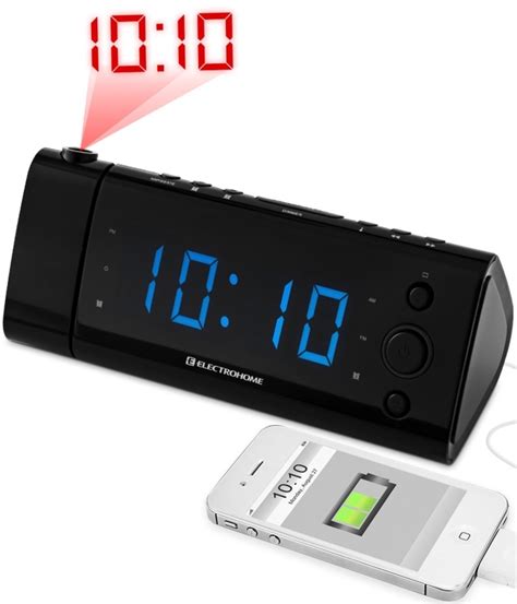 USB Charging Alarm Clock Radio With Time Projection