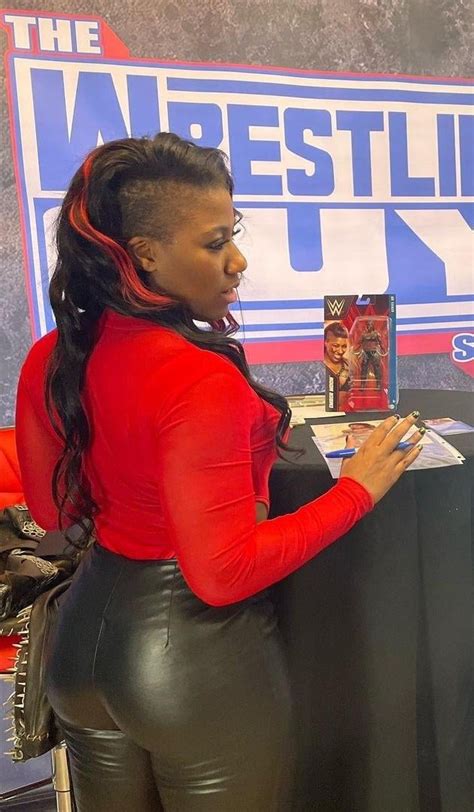 Ember Moon R Ladiesofwrestling