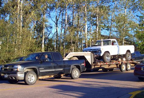 Chevy Pulling Ford Out Of Ditch Chevrolet Colorado Wikipedia