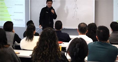 Arsen Tomsky Ceo De Indrive Comparte La Historia Detrás De La