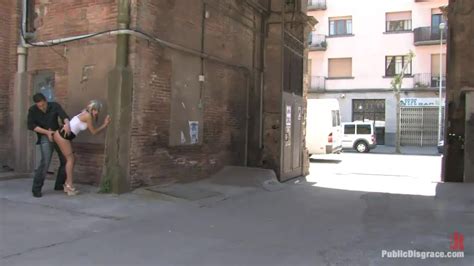 Big Ass Babe Leyla Black Gets Her Holes Banged On The Street