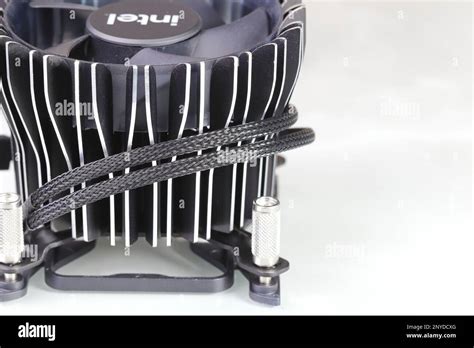 Close Up New Intel Hight Performance Active CPU Cooler With Fan Copper Plate And Aluminum Fin