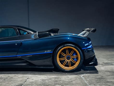 Pagani Zonda Tricolore Wallpaper